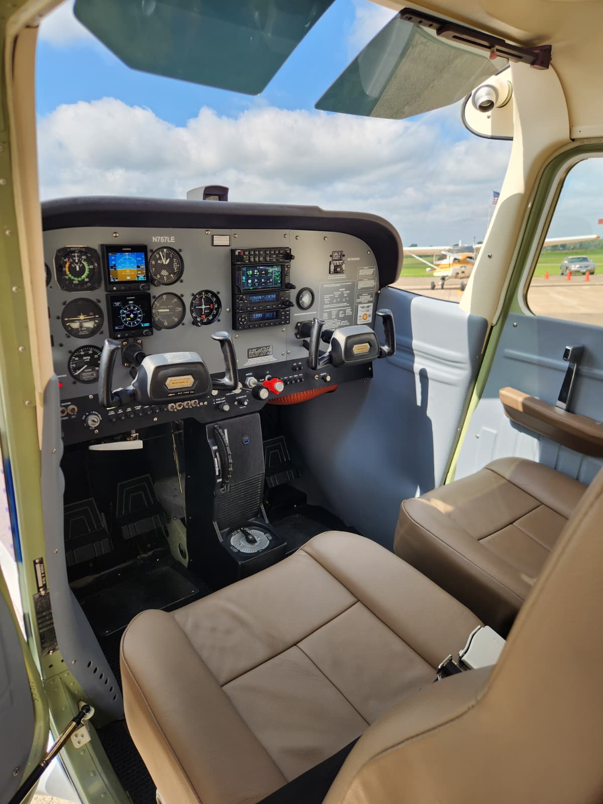 Cessna 172M N757LE - Lake Elmo Aero | Minnesota Flight School